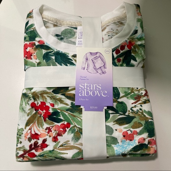 stars above | Intimates & Sleepwear | Stars Above 2pc Green Red Holly ...